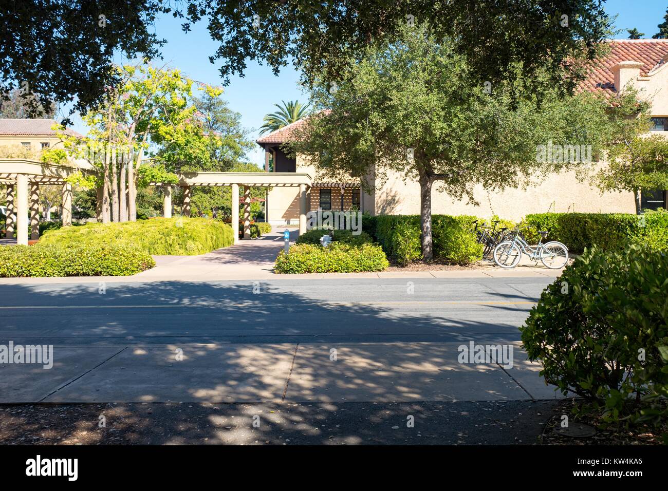 Spanish Colonial Revival style buildings on the campus of Stanford ...