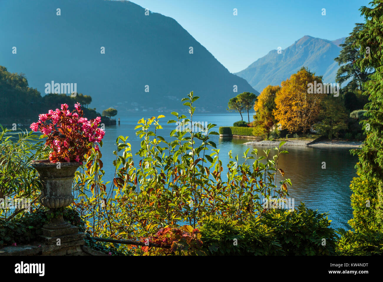 Lake como view hi-res stock photography and images - Alamy