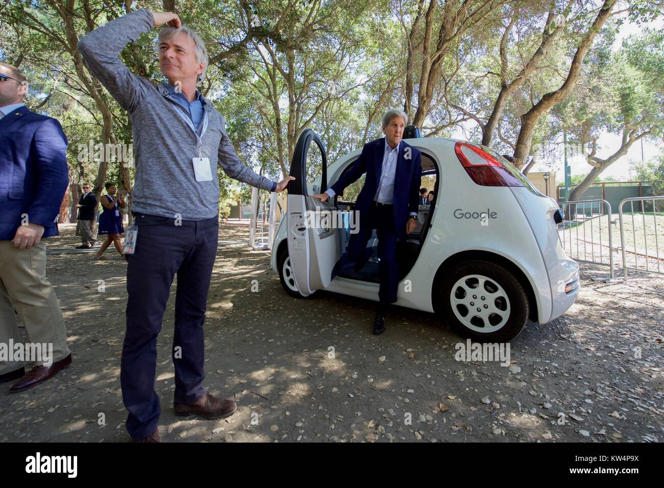 2000s car driving hi-res stock photography and images - Alamy