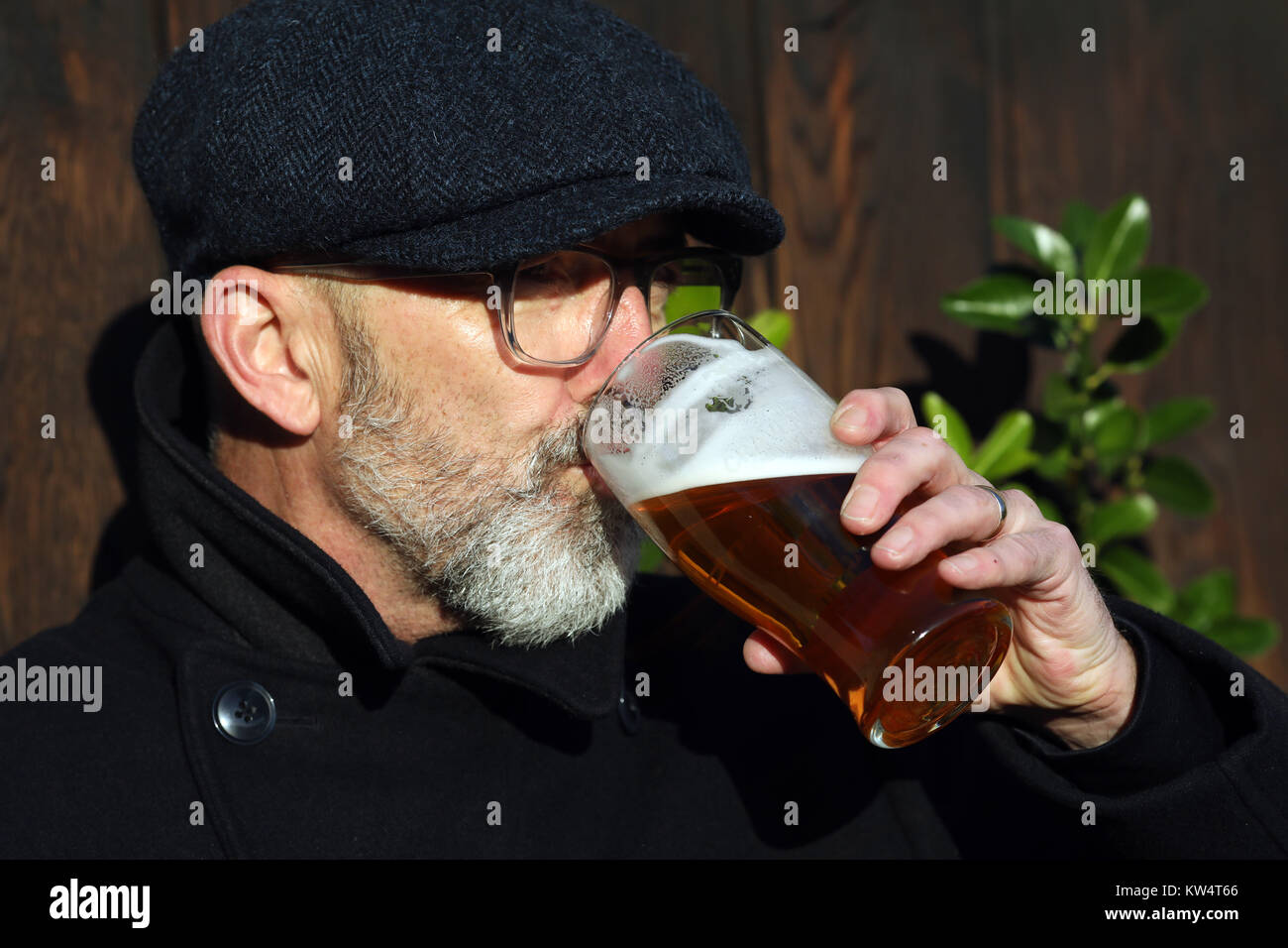 Pic shows: Man drinking pint outside Craven Arms, Appletreewick Pic by ...
