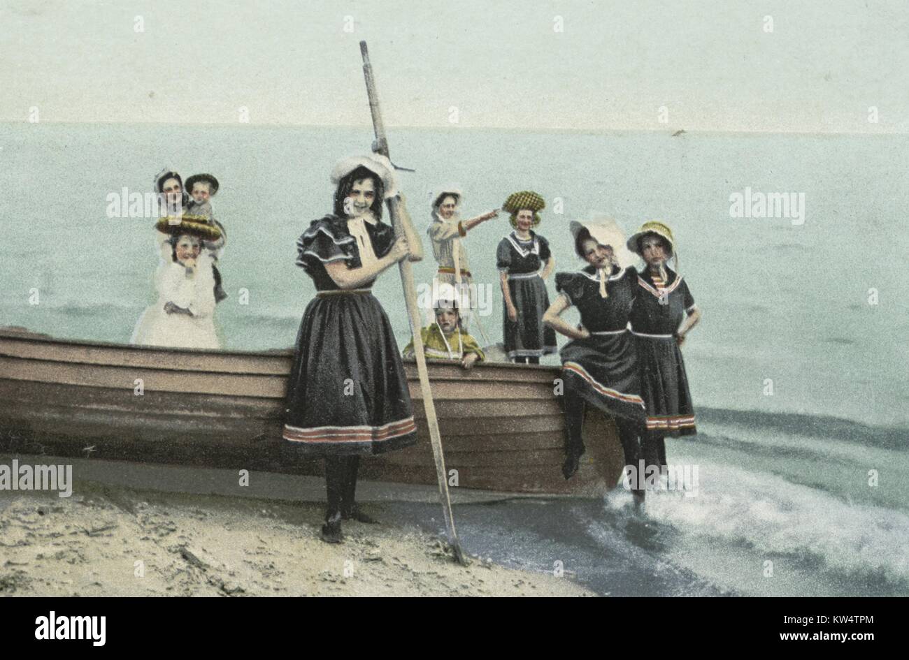 Vintage postcard woman beach hi-res stock photography and images - Alamy