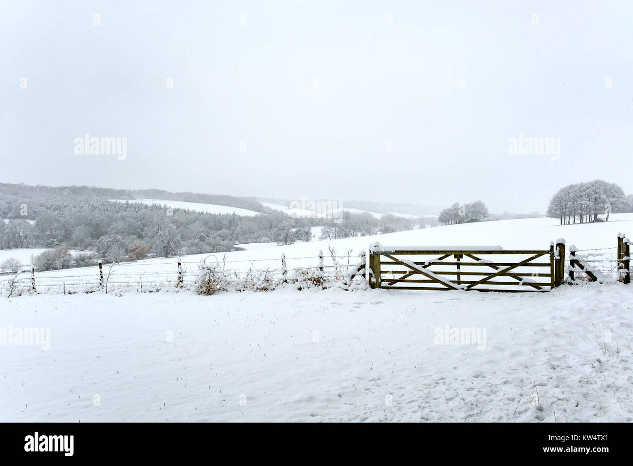 Snowy rural scene of the Chess Valley in The Chilterns Stock Photo - Alamy