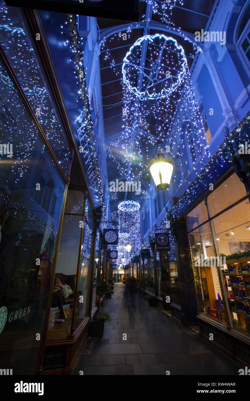 Cardiff arcade hi-res stock photography and images - Alamy