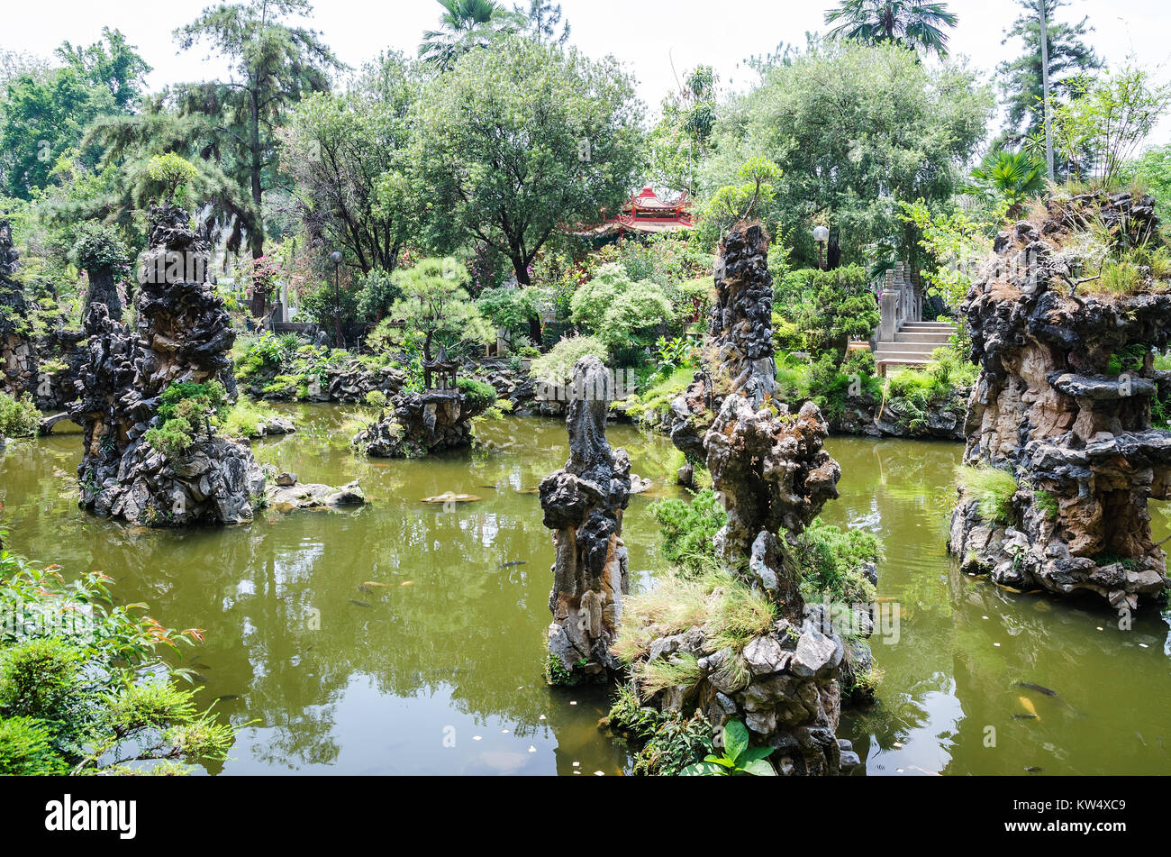 Sam Poh Tong; Ipoh - Sam Poh Tong is a famous cave temple located in ...