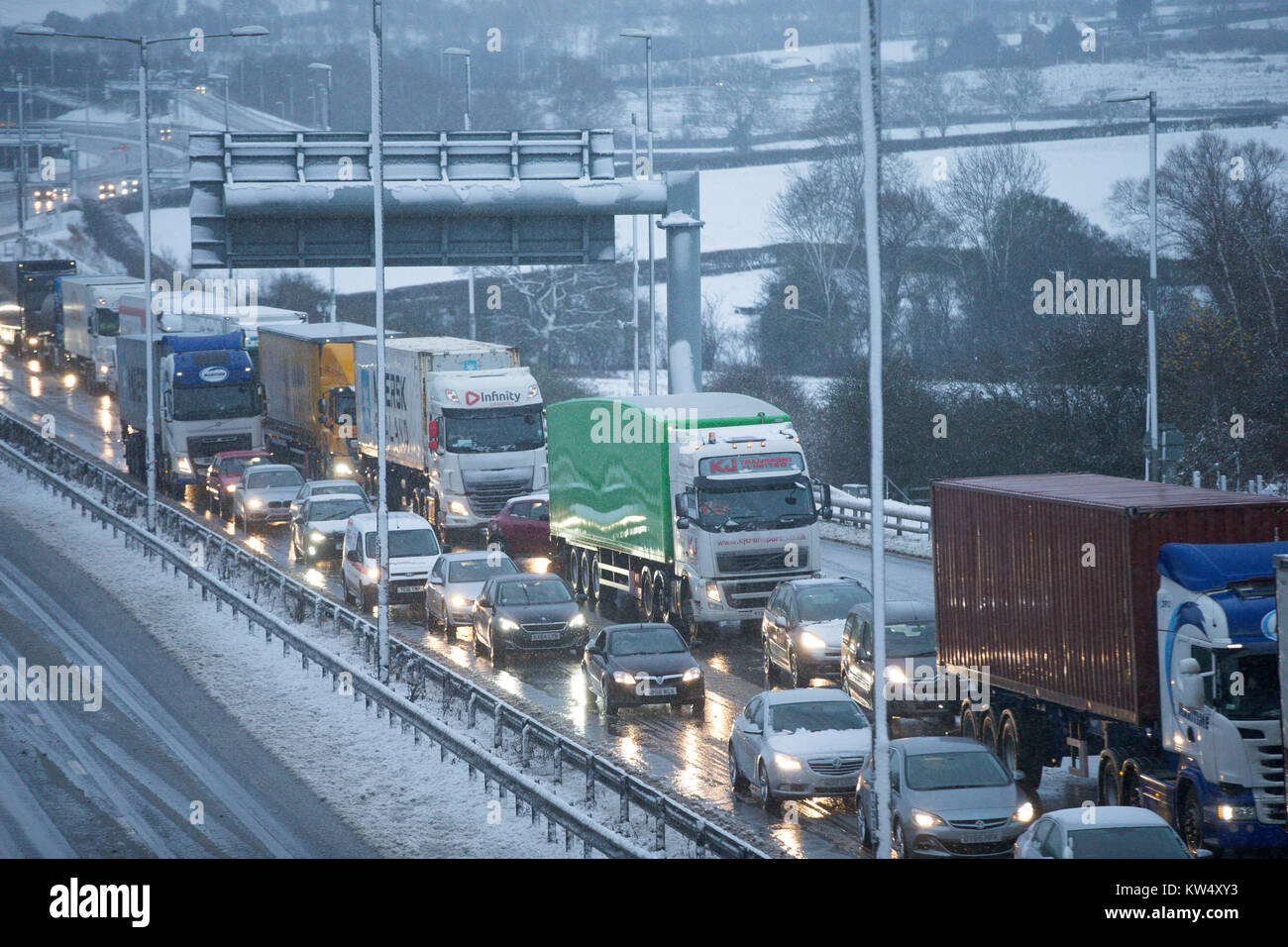 Lorries and cars that have stuck on the A14 near Desborough,Northants ...