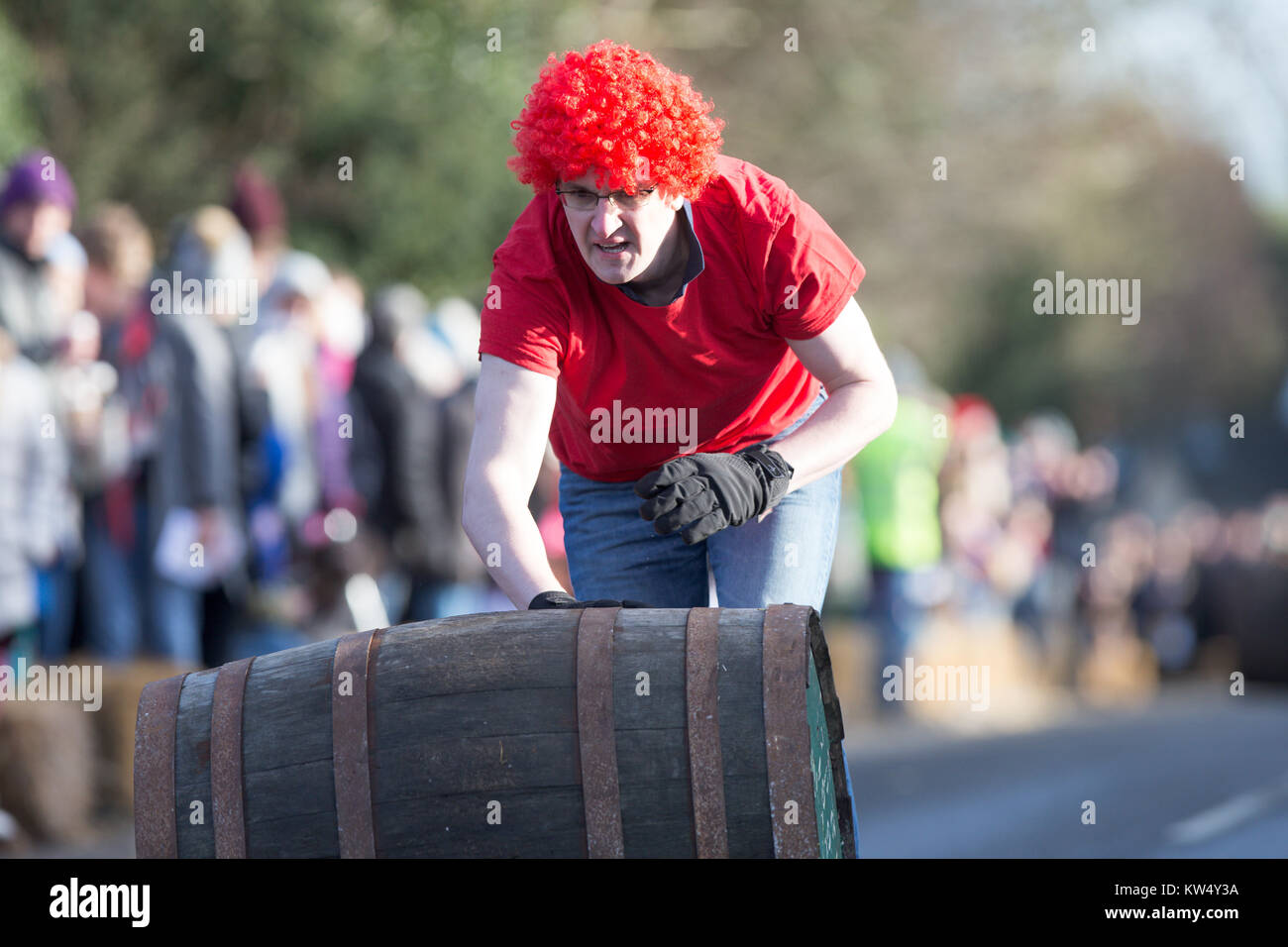 Women watching boxing hi-res stock photography and images - Alamy