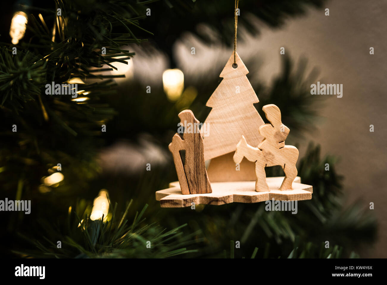 String pretty christmas lights hi-res stock photography and images - Alamy