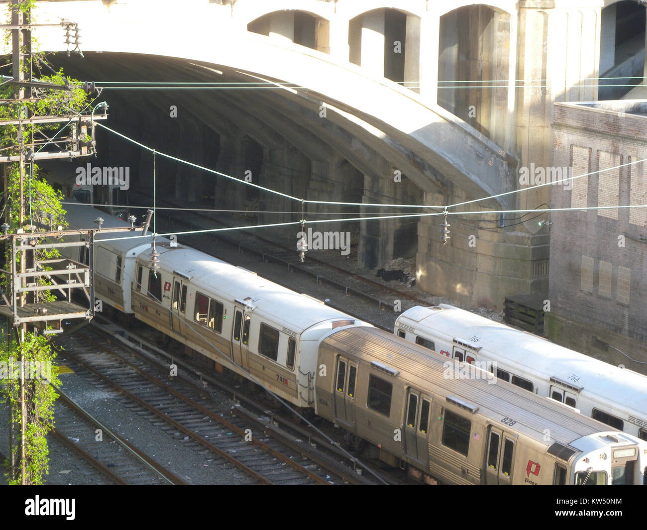 The Boulevard Bridge's west piers are an essential part of its ...