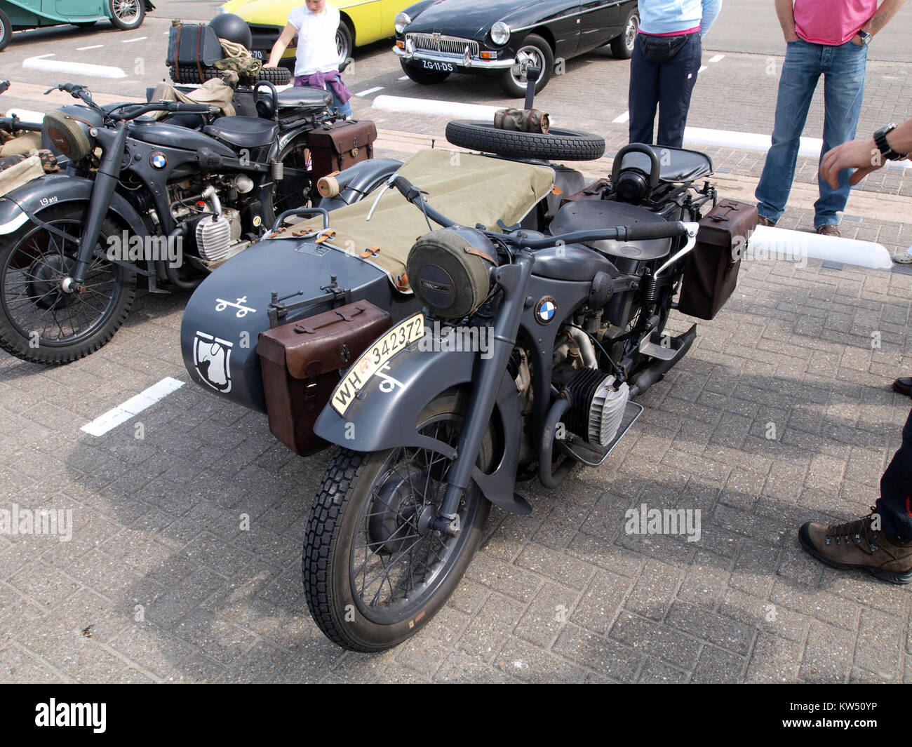 Vintage classic cars including hi-res stock photography and images - Alamy