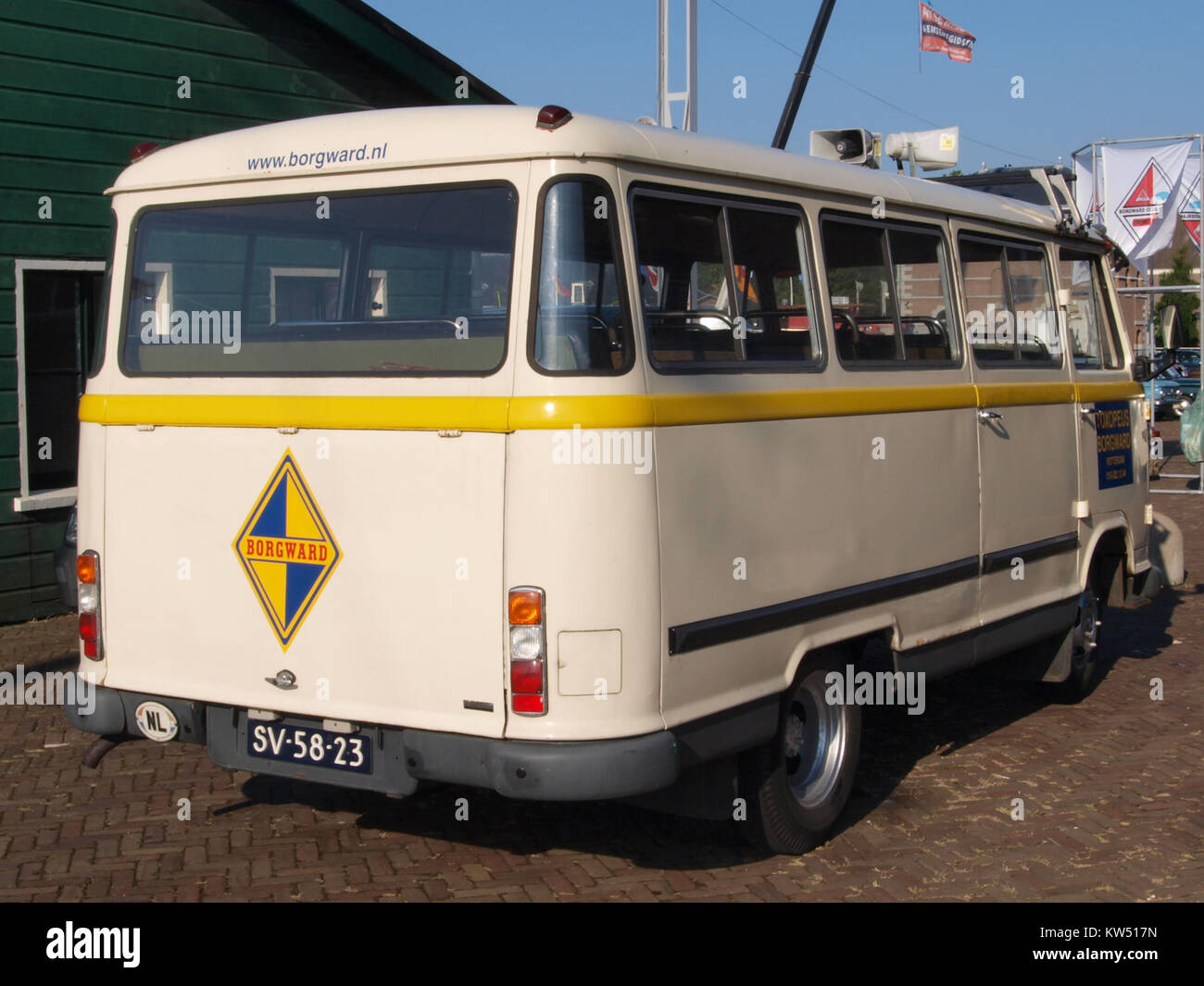 The Borgward B 611 0 Omnibus, a 1961 model, with Dutch license ...