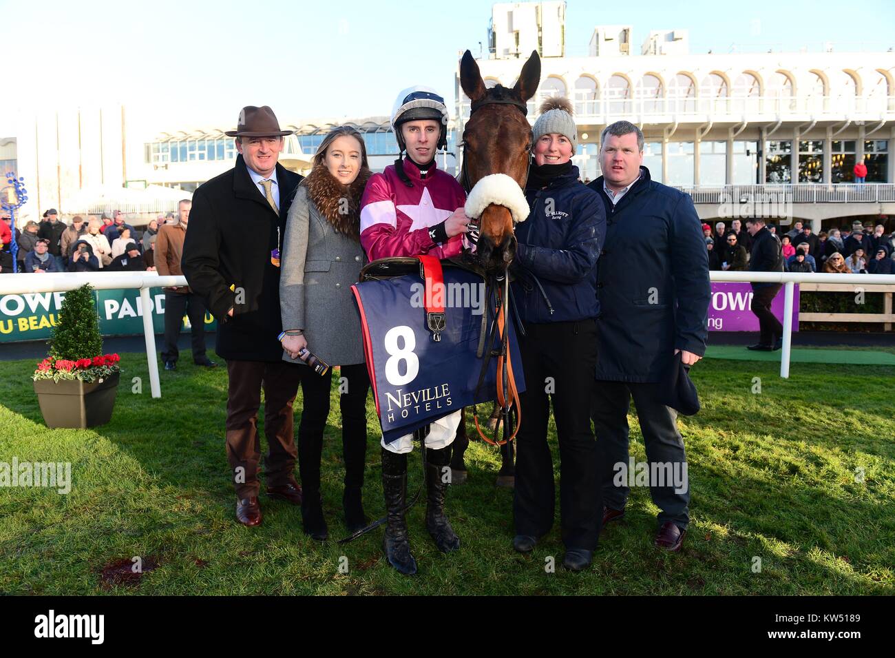 Groom camilla sharples pose hi-res stock photography and images - Alamy