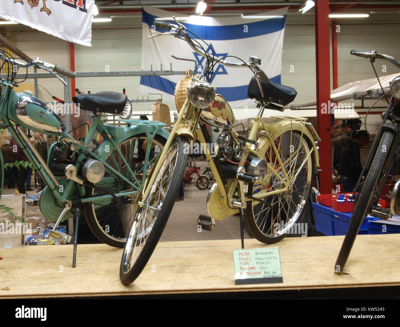 The Bianchi Aquilotto Amalfi, a classic 1951 bicycle, features a ...