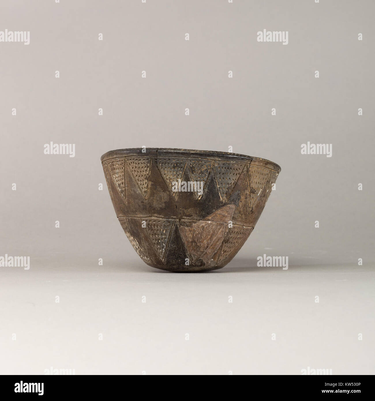 Artifact from metropolitan museum hi-res stock photography and images ...