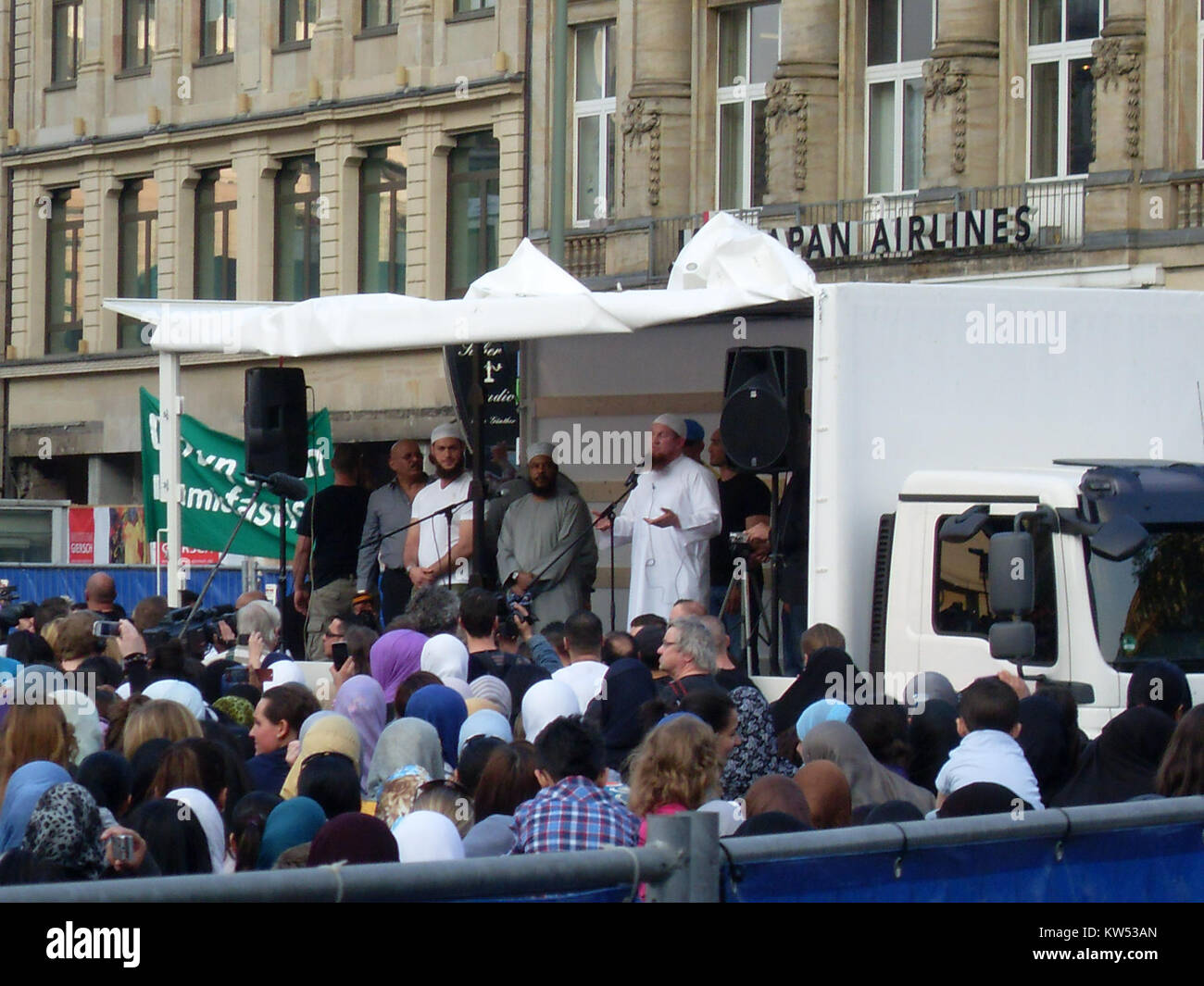 A photo of Bilal Philips and Pierre Vogel, two notable Islamic scholars ...