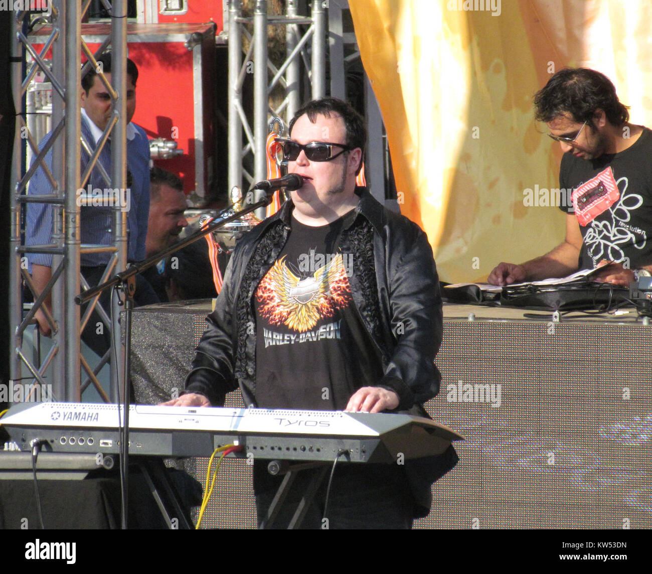 The image shows Blinde Ed, a participant in the 2011 Koninginnedag ...
