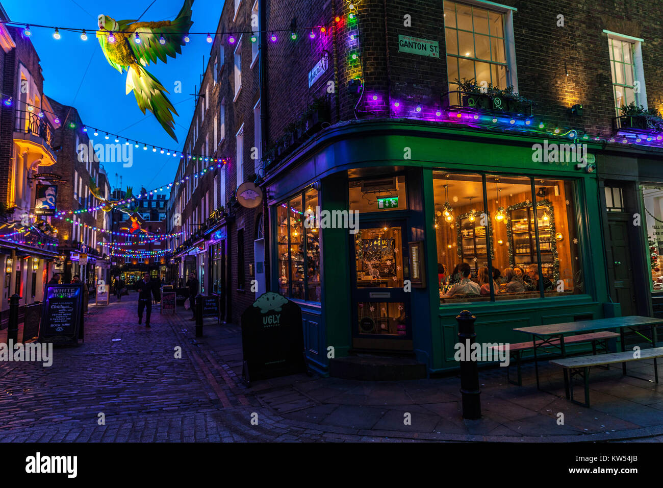 Soho street scene london hi-res stock photography and images - Alamy