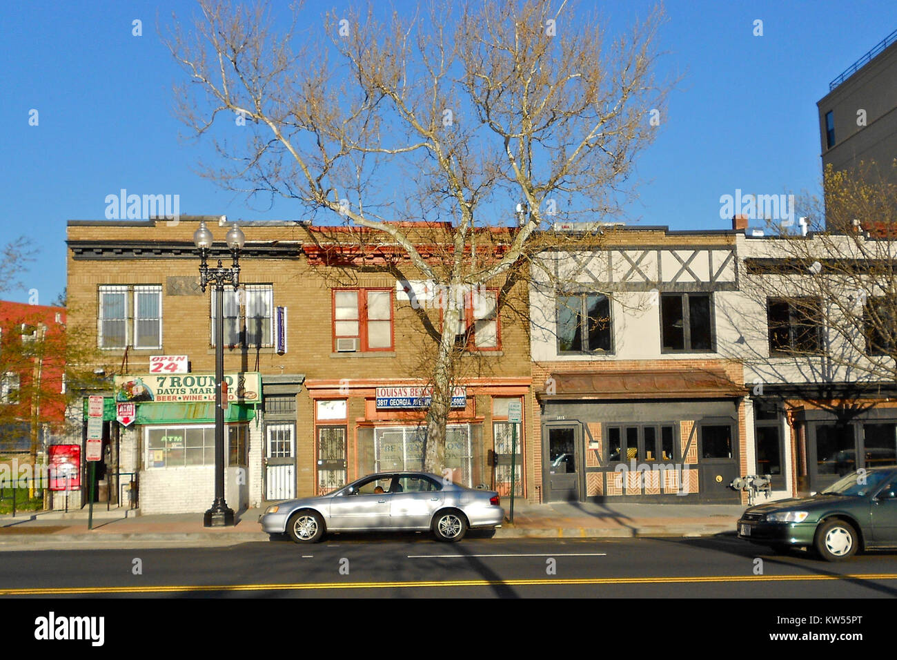 Billy Simpson is depicted in a historical photograph with his ...