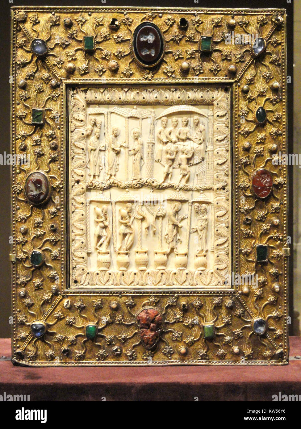 Ottonian hi-res stock photography and images - Alamy