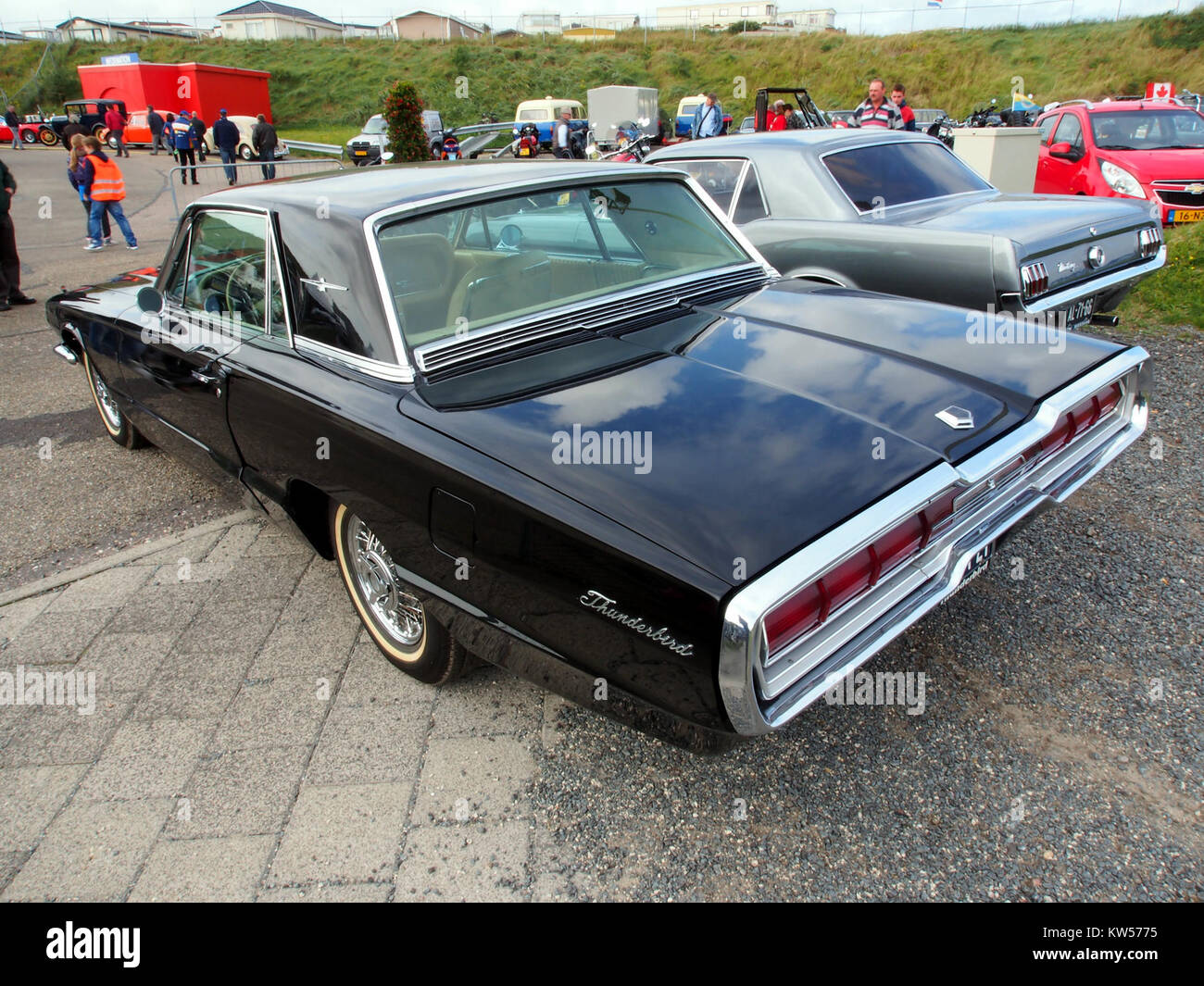 Black 1966 ford thunderbird hi-res stock photography and images - Alamy