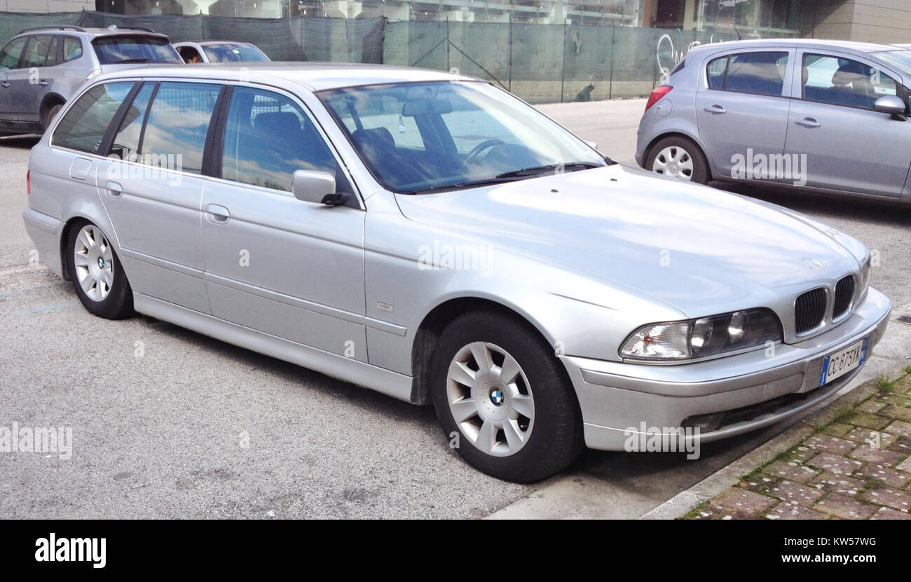 The BMW 5 Series E39 Touring is a station wagon model from the E39 ...