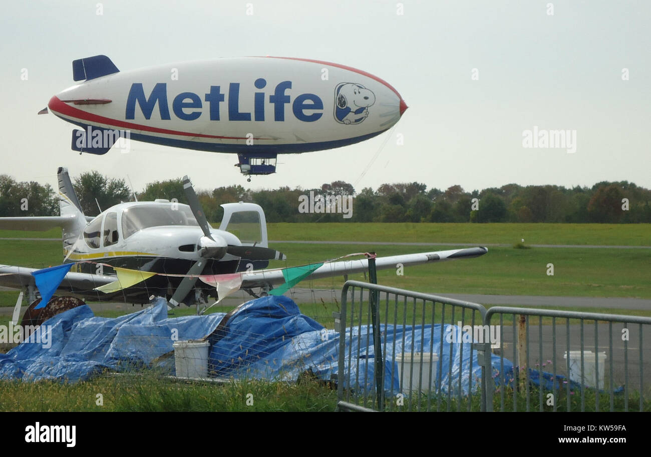 Landing practice hi-res stock photography and images - Alamy