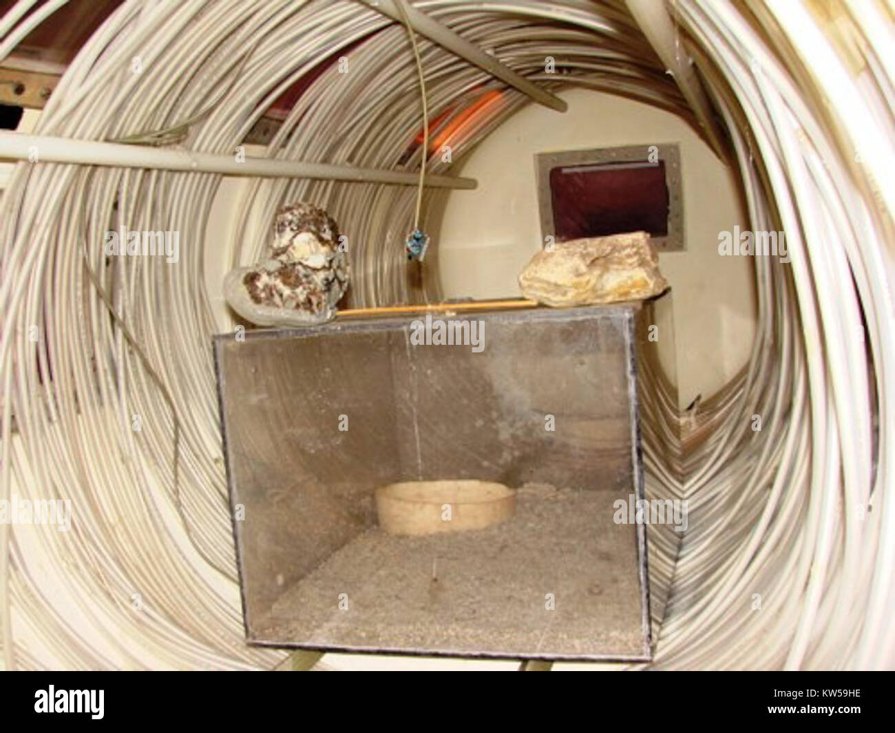 Closed loop systems hi-res stock photography and images - Alamy