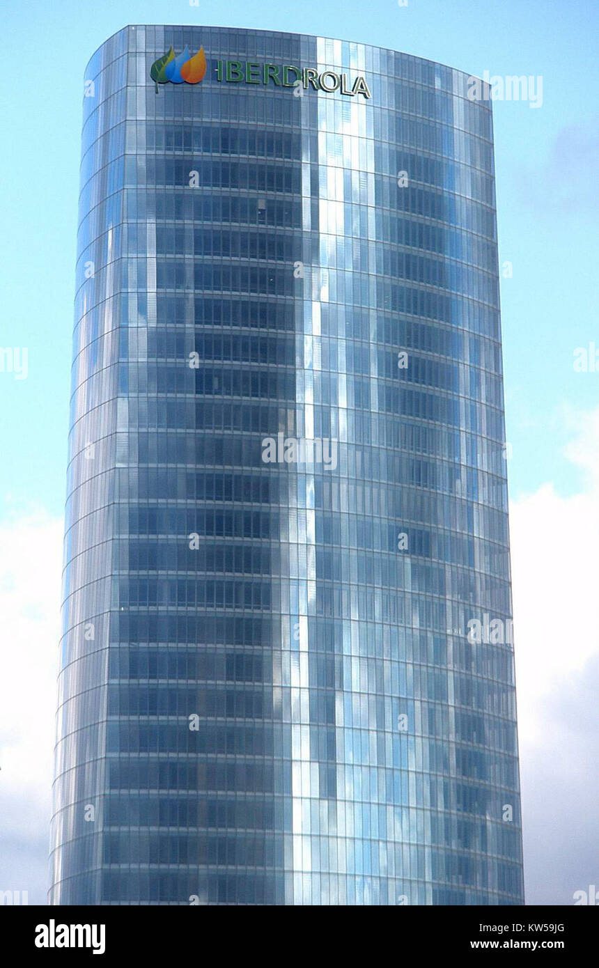Iberdrola headquarters office tower hi-res stock photography and images ...