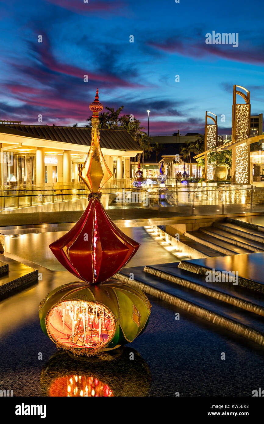 Open air shopping mall florida hi-res stock photography and images - Alamy