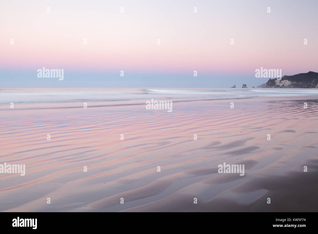 Whangamata beach hi-res stock photography and images - Alamy