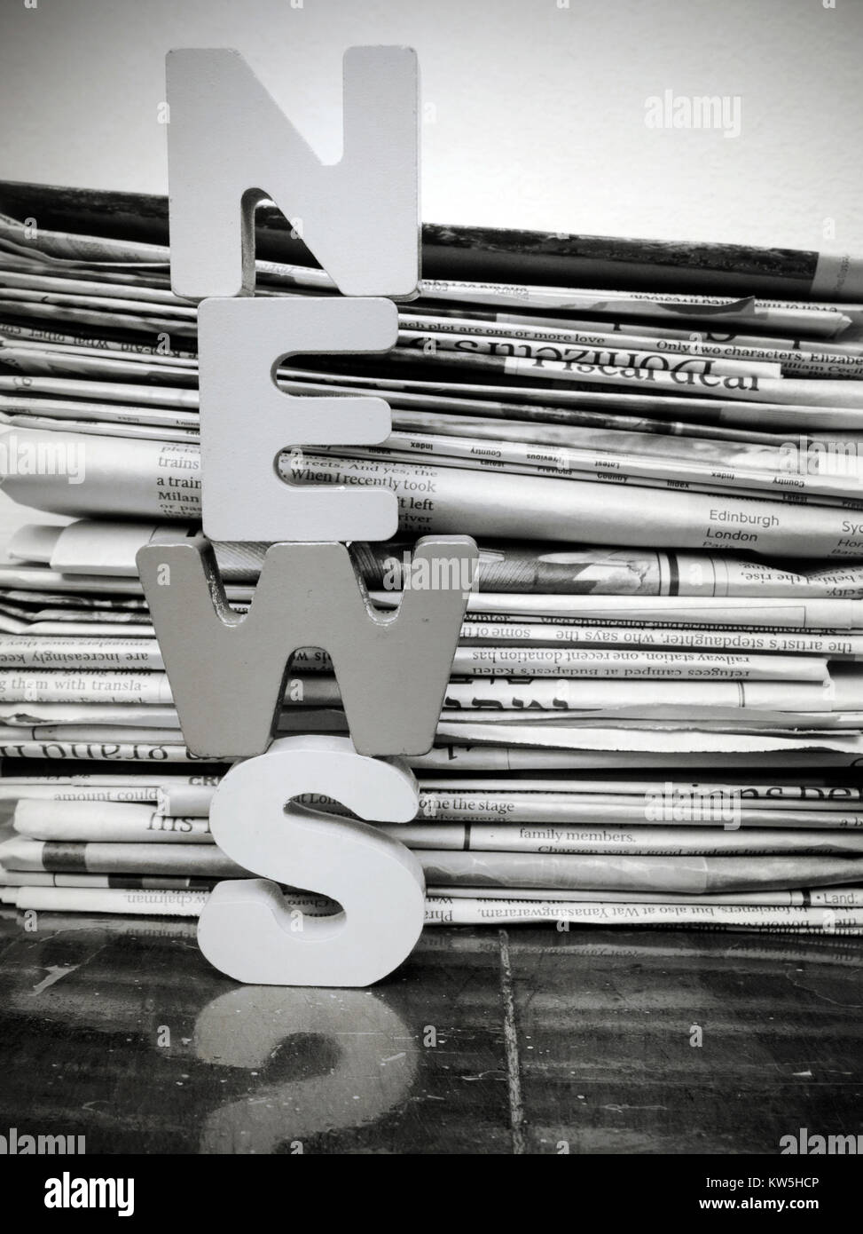 Nespaper press hi-res stock photography and images - Alamy