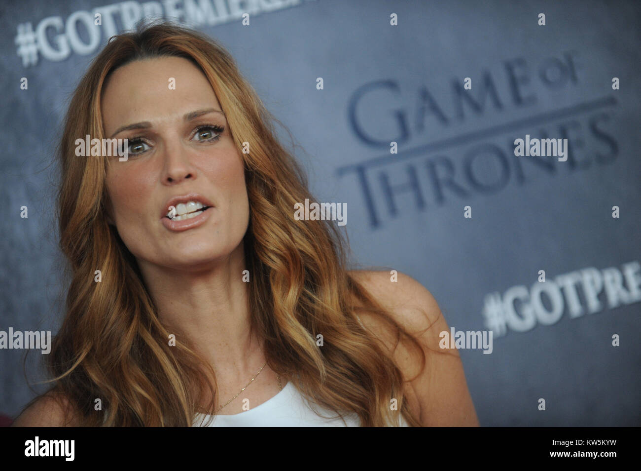 NEW YORK, NY - MARCH 18: Molly Sims attends the 'Game Of Thrones ...