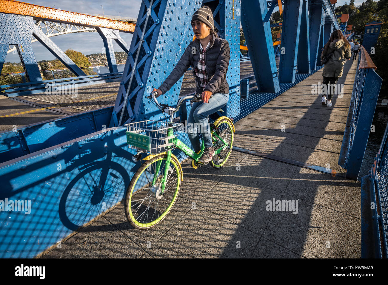 Bicycle crossing Fremont Bridge, Seattle, Washington, USA Stock Photo ...