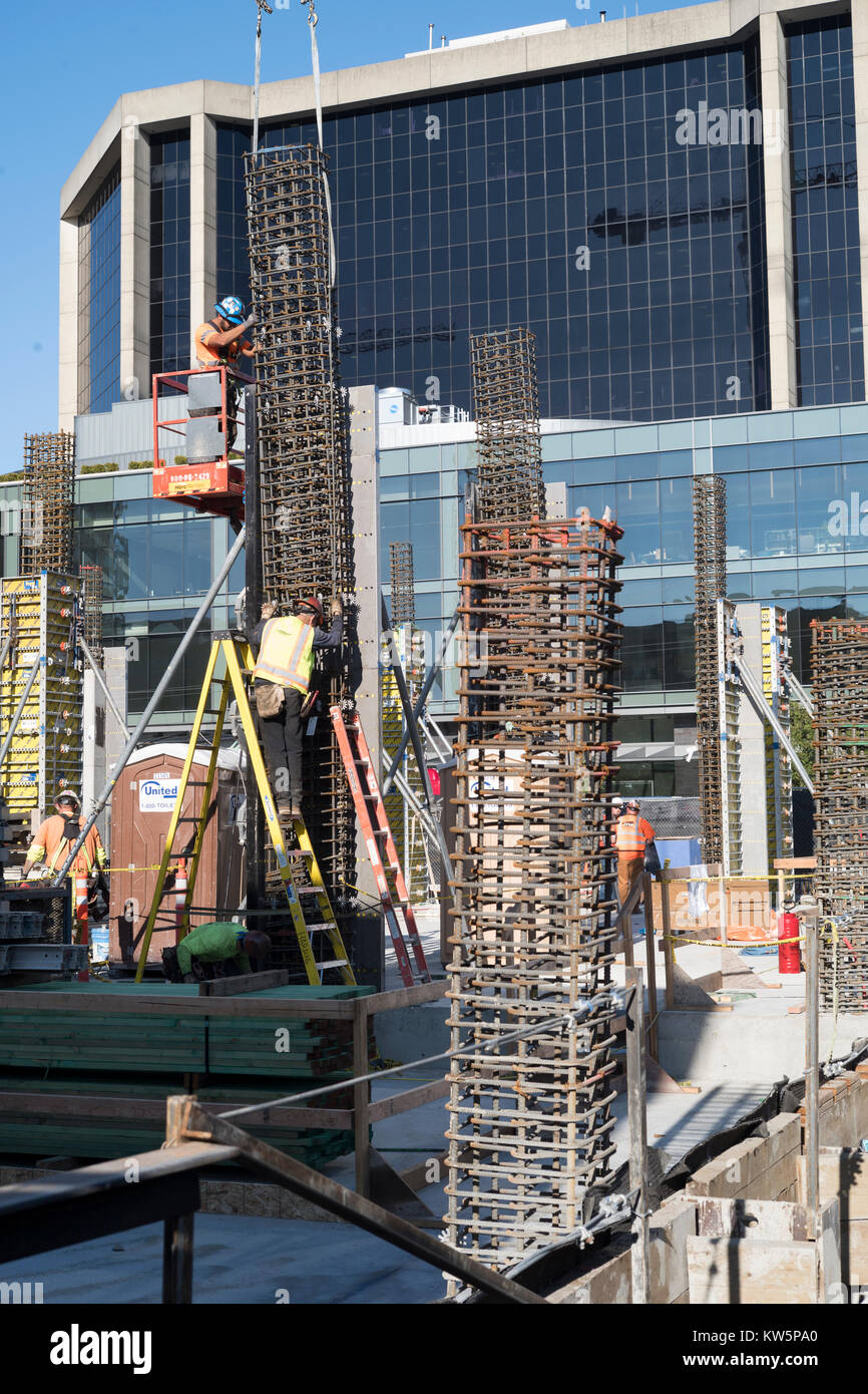 Construction lifting rebar hi-res stock photography and images - Alamy