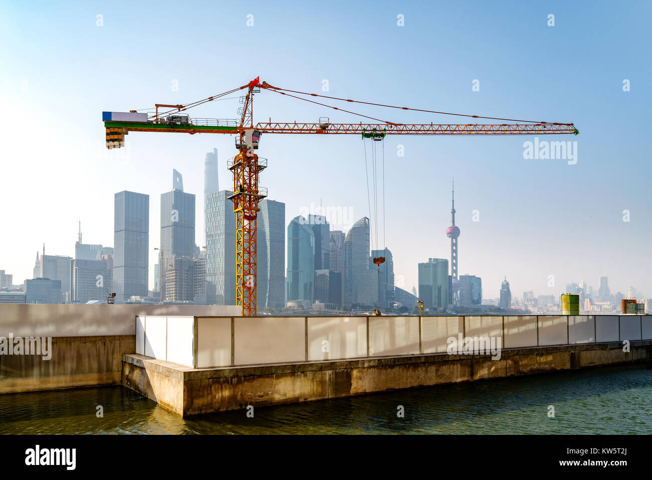 Tall cranes hi-res stock photography and images - Alamy