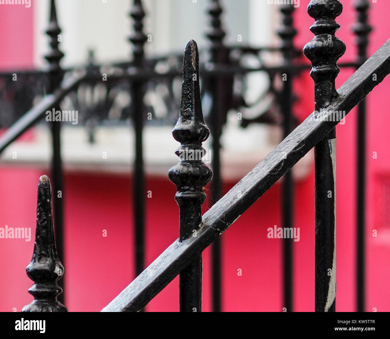 Victorian wrought iron railings painted hi-res stock photography and ...