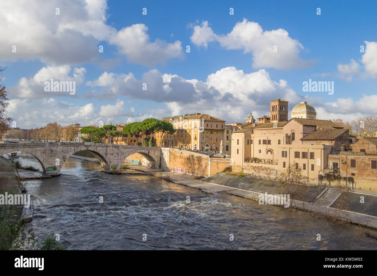 Isola tiberina island tiber rome hi-res stock photography and images ...