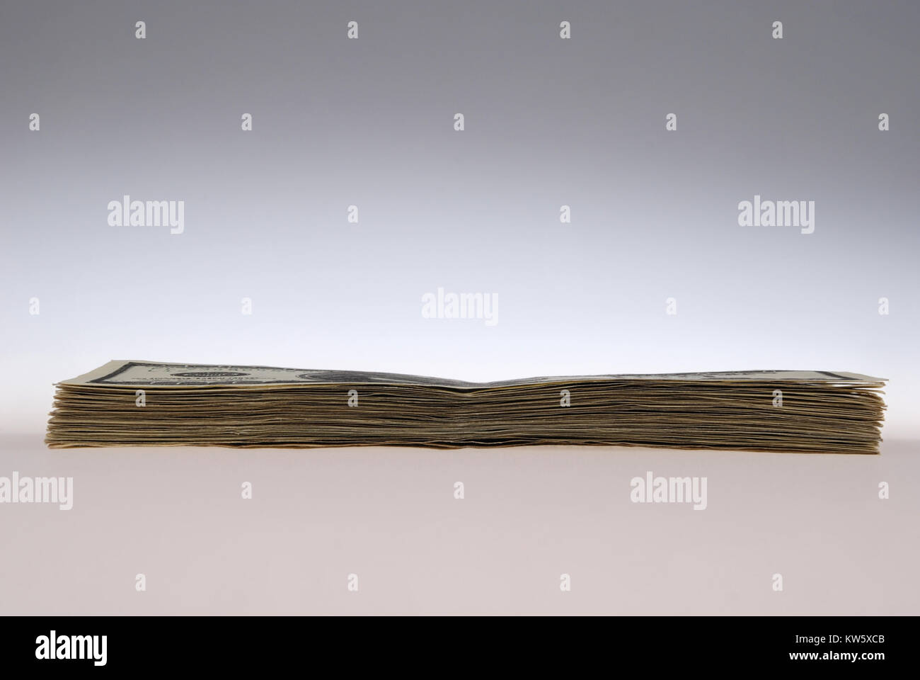 Close-up of United States one hundred-dollar bill Stock Photo - Alamy