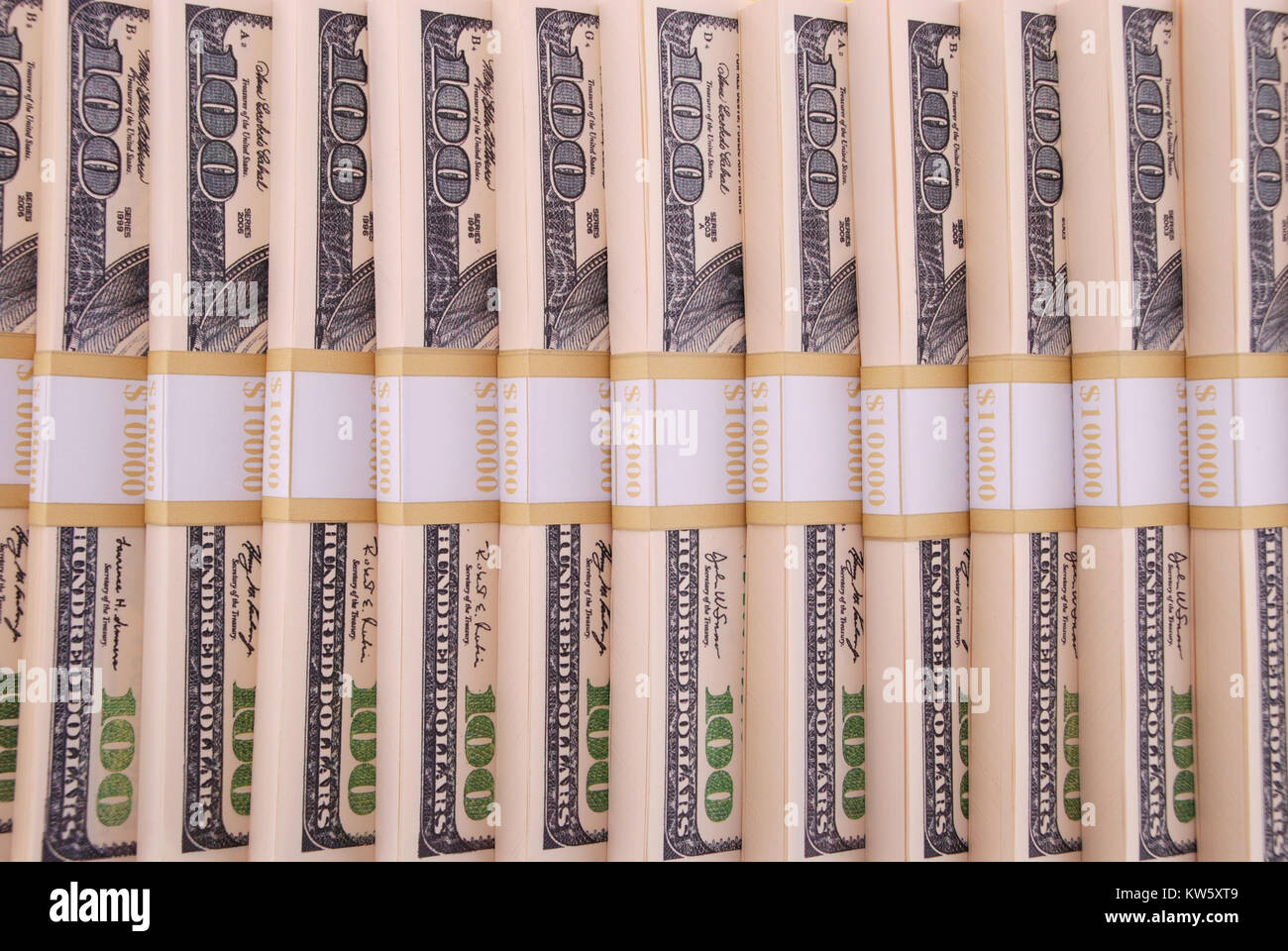 Money packs hi-res stock photography and images - Alamy