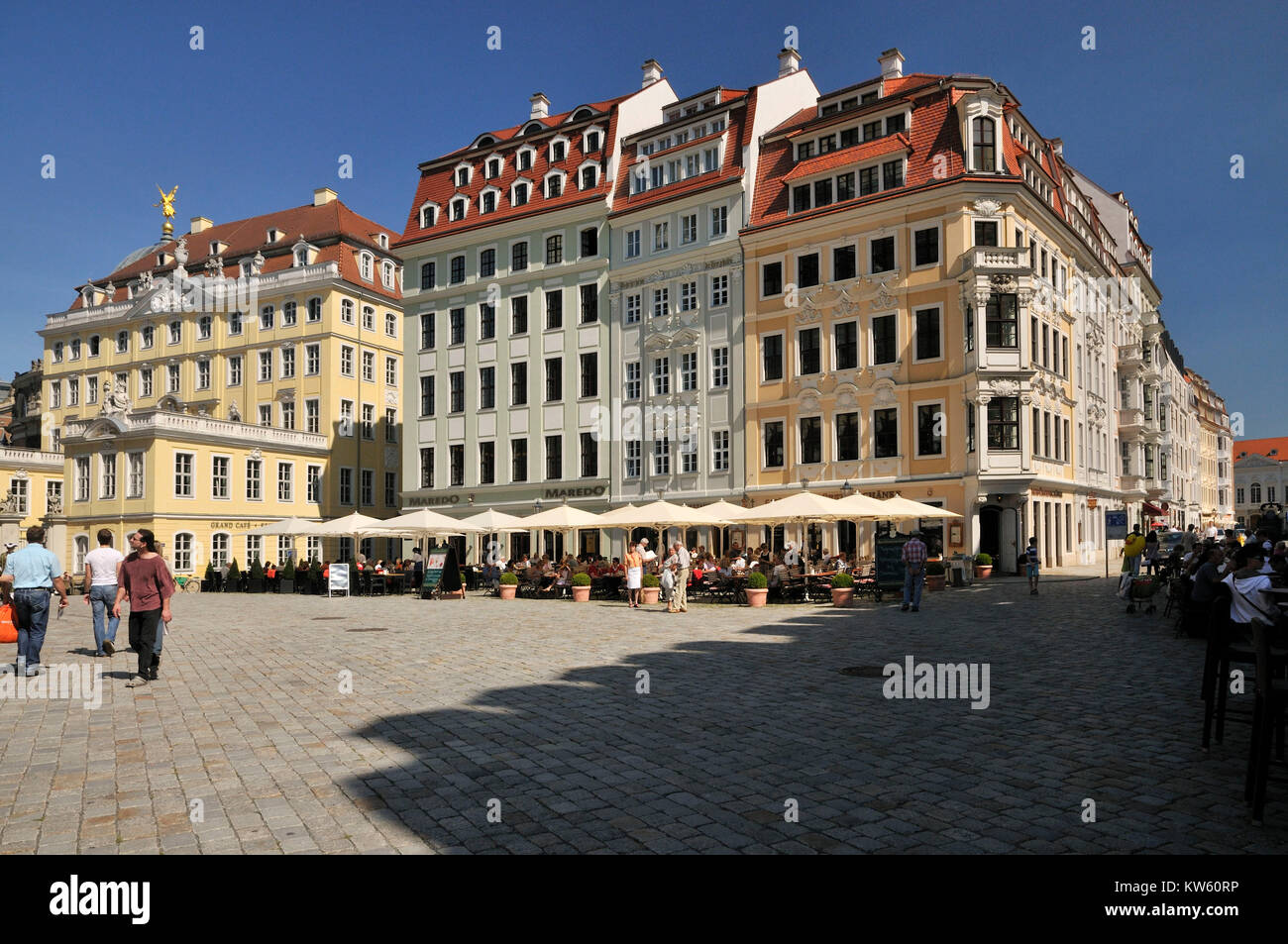 Rekonstruierter barock am neumarkt hi-res stock photography and images ...