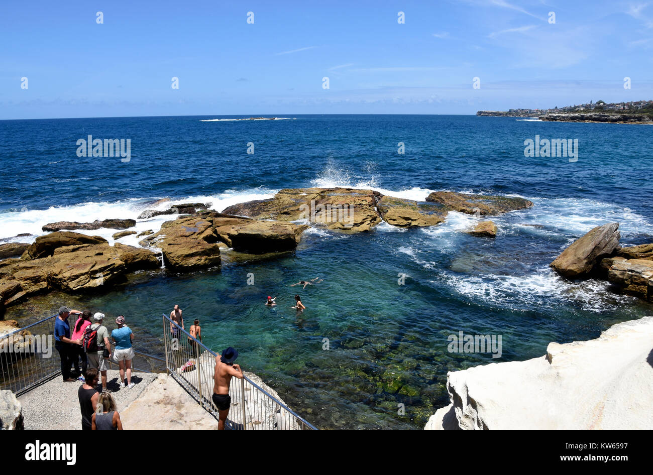 Natural Rock pools at Coogee Bay, Beach and Cliffs Stock Photo - Alamy