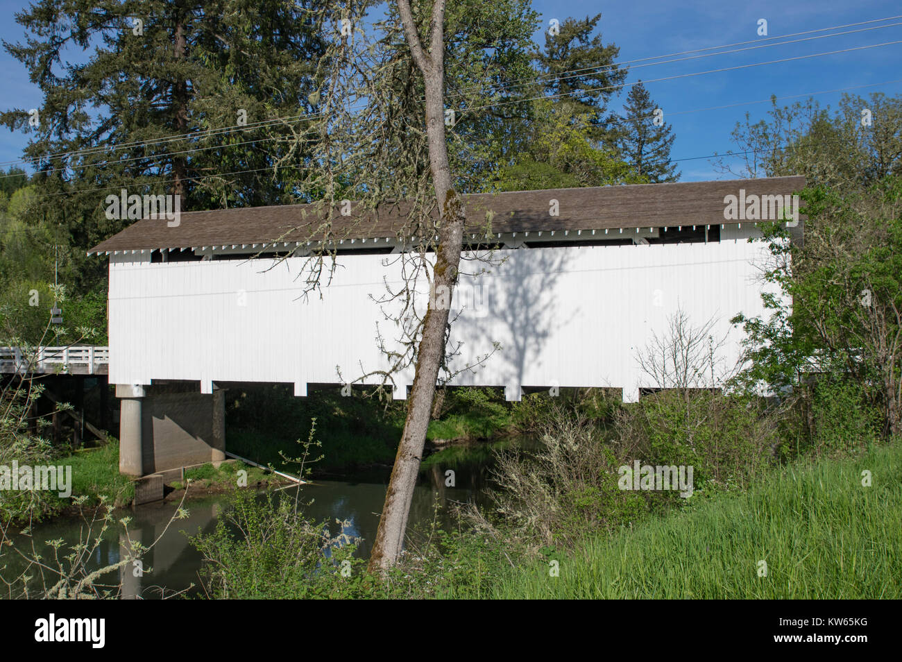 Unity covered bridge hi-res stock photography and images - Alamy