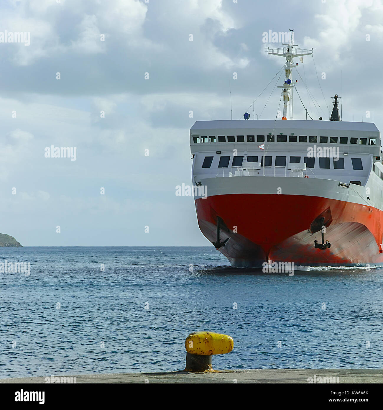 Boat vessel ferry marine maritime hi-res stock photography and images ...