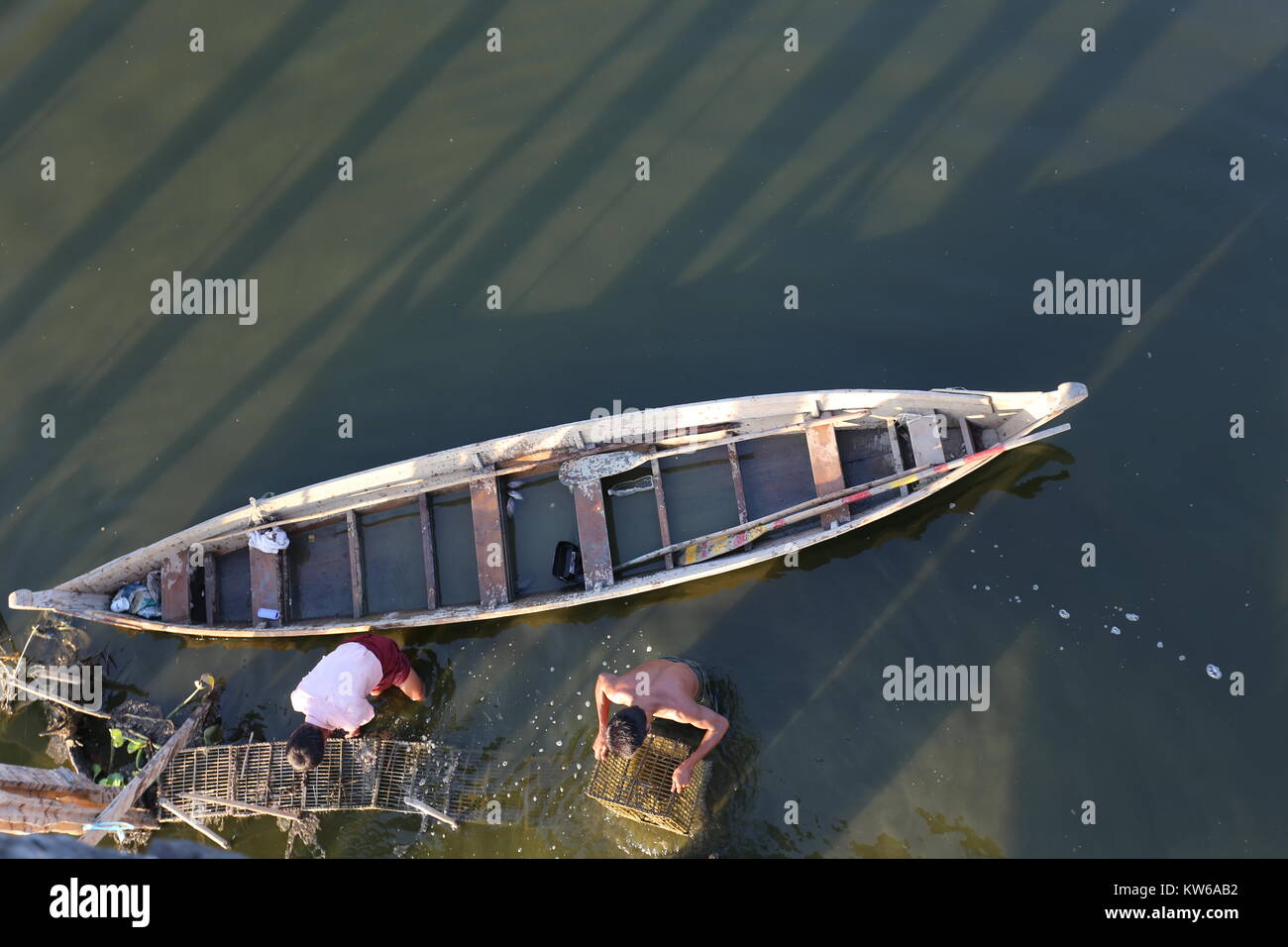 U pain bridge myanmar hi-res stock photography and images - Alamy