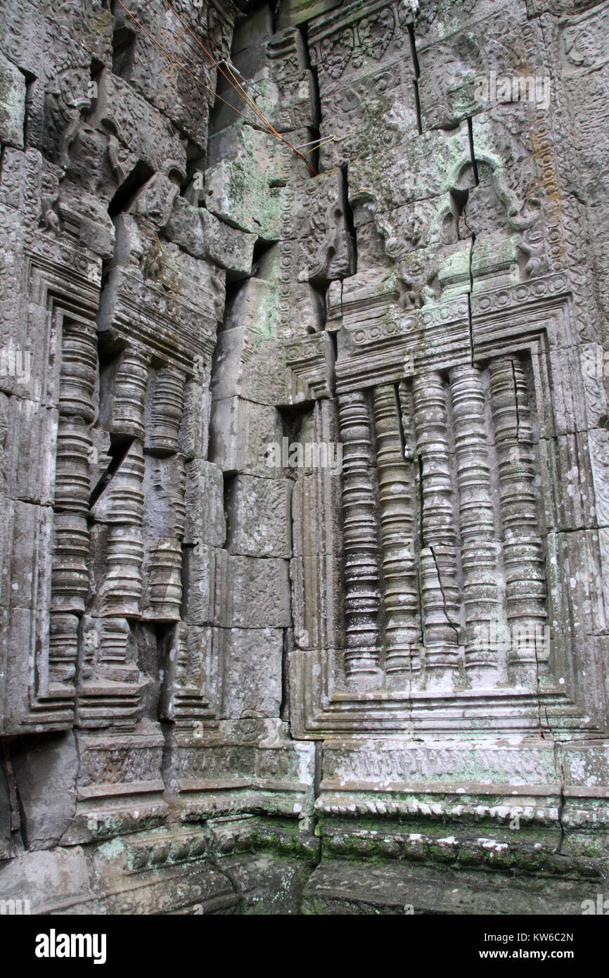 Temples corner hi-res stock photography and images - Alamy