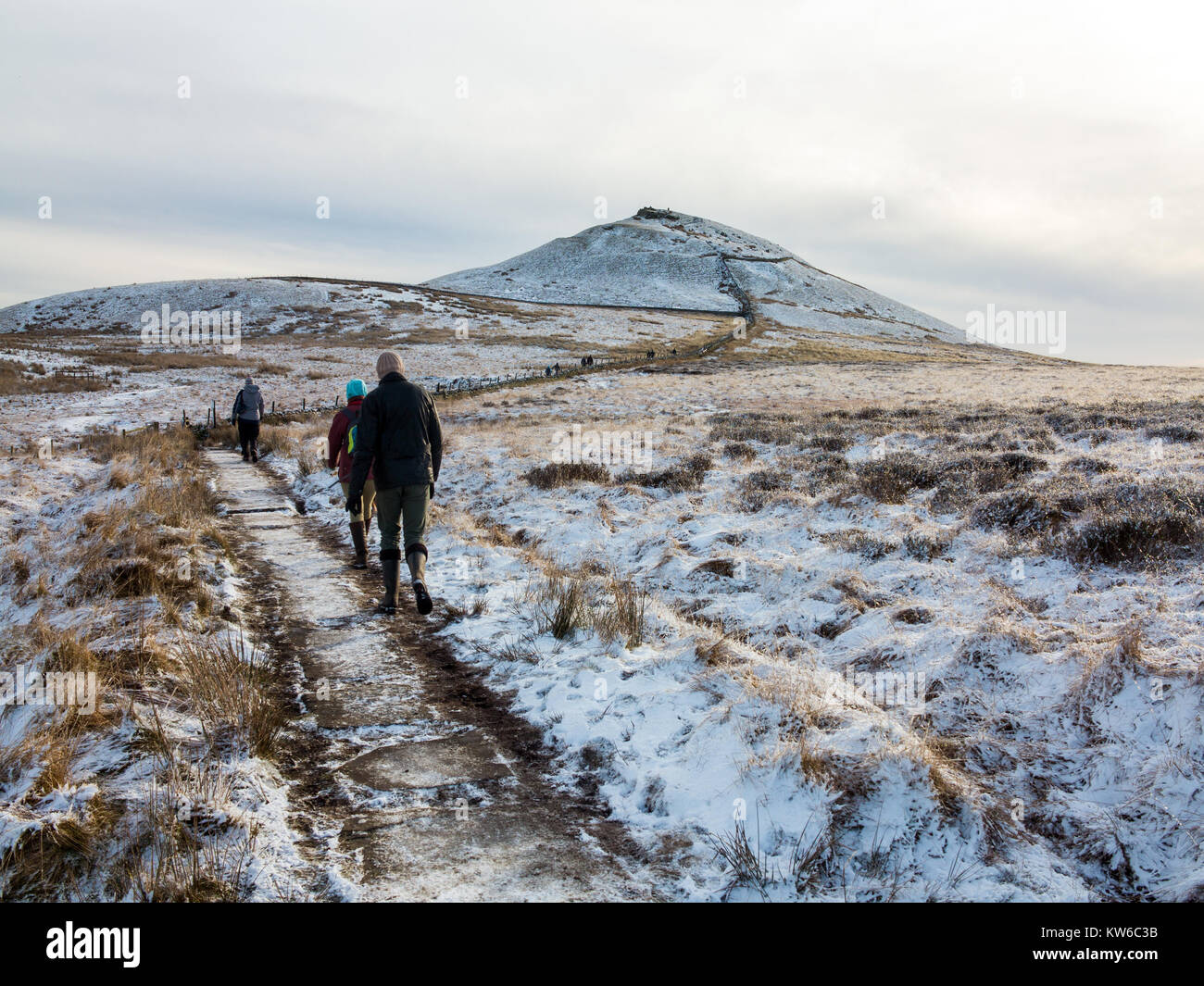 Shutlingsloe macclesfield forest hi-res stock photography and images ...