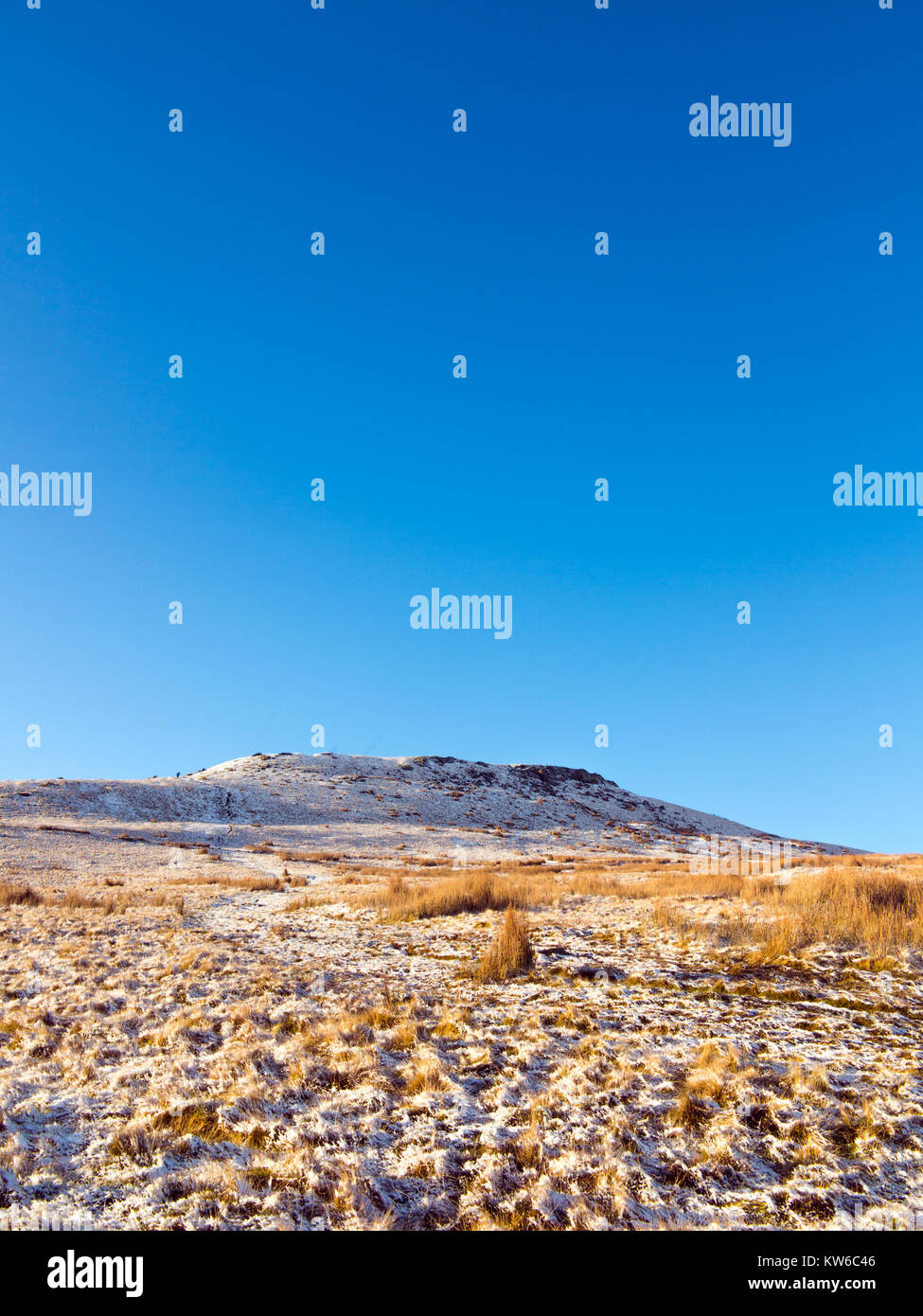 Shutlingsloe hill in the snow the 3rd highest point in Cheshire at 506 ...