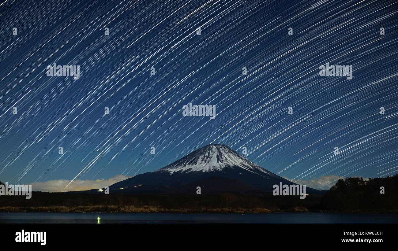 Japan mount fuji trail hi-res stock photography and images - Alamy