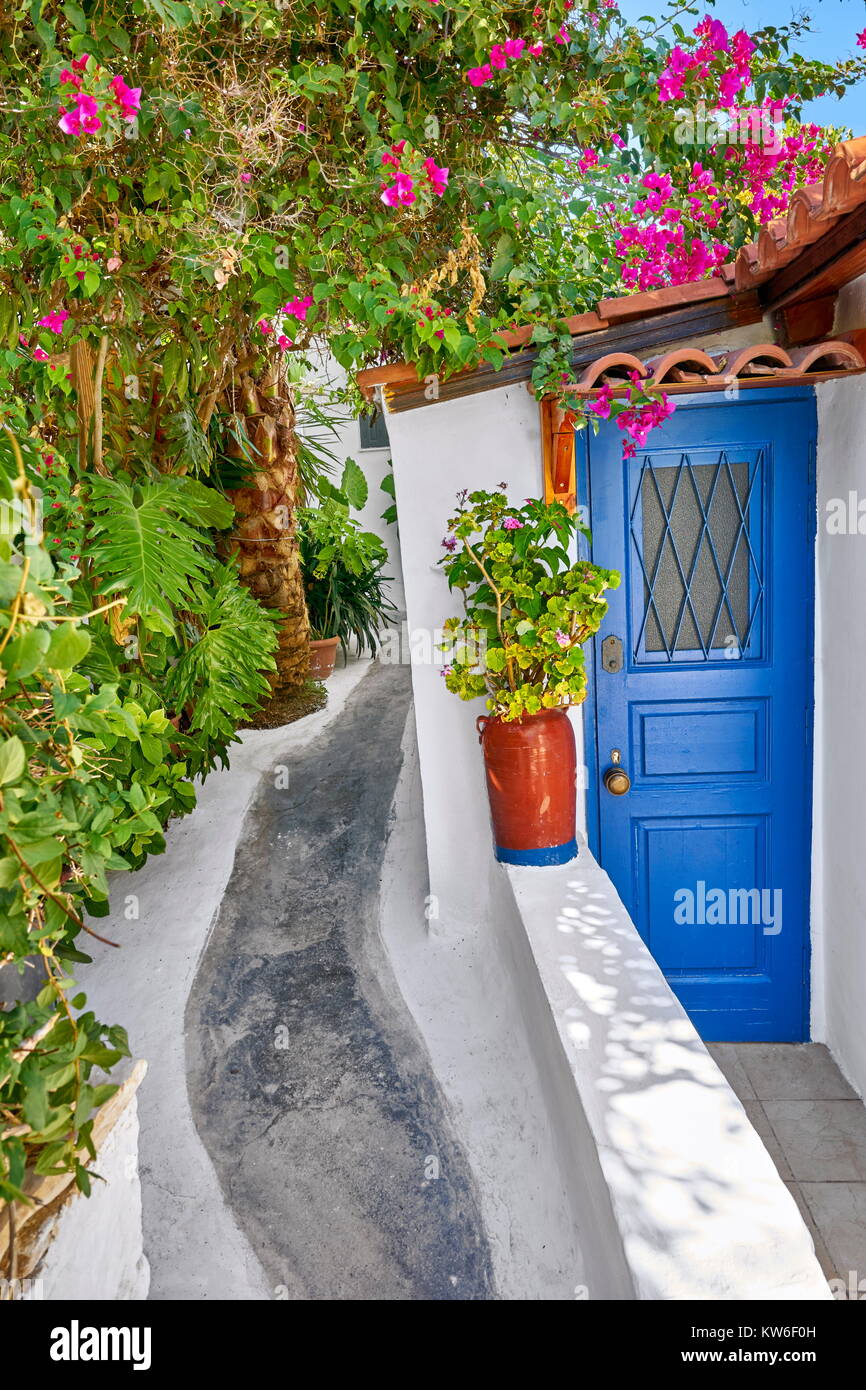 The old quarter the city athens hi-res stock photography and images - Alamy