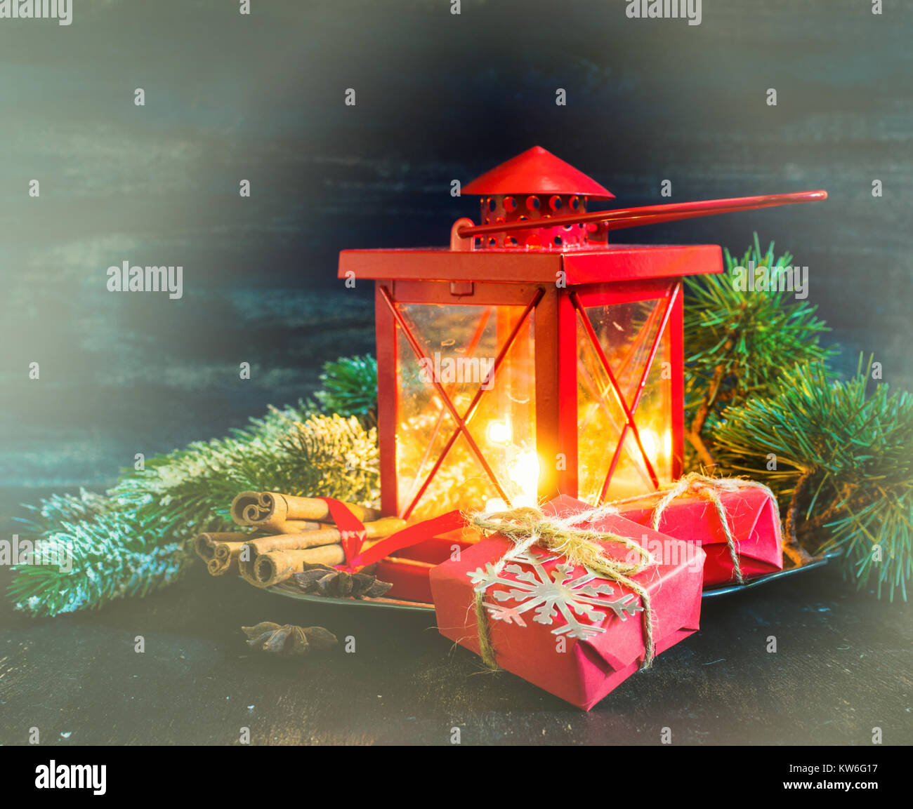 Vintage latern hi-res stock photography and images - Alamy