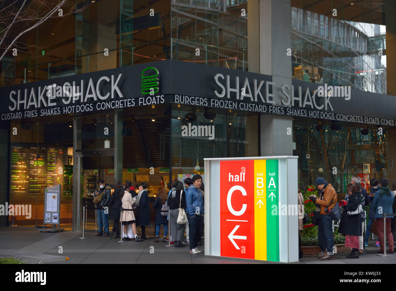 Customers lining up at Shake Shack for Christmas' eve dinner, Tokyo JP ...